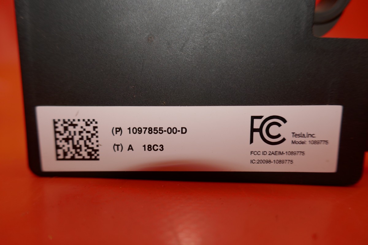 TESLA MODEL 3 REAR BLE 2017 2018 2019 2020 2021 1097855-00-D OEM