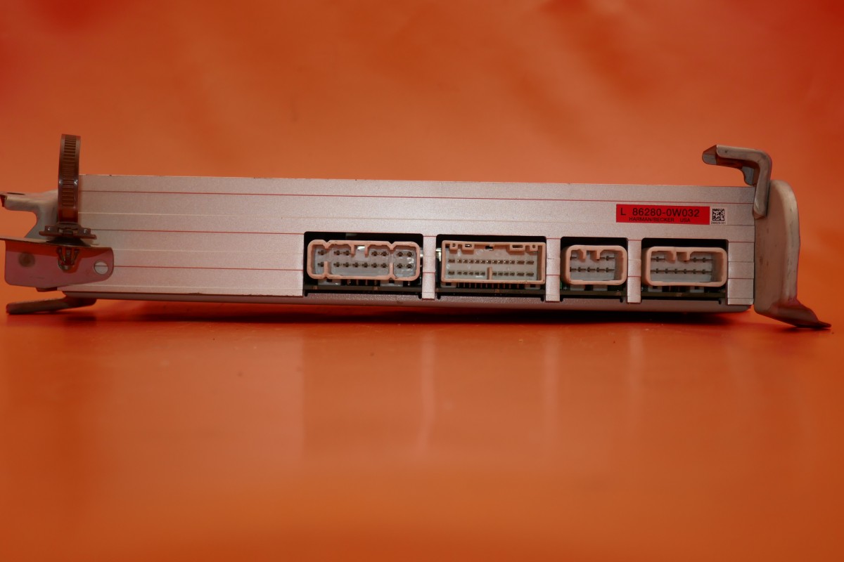 LEXUS GS300 SOUND AMPLIFIER 2001 2002 2003 2004 2005 MARK LEVINSON ...