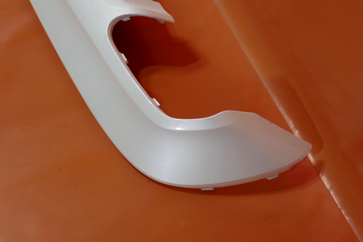 VOLVO XC60 REAR BUMPER VALANCE DIFFUSER 2018 2019 2020 3142507 OEM