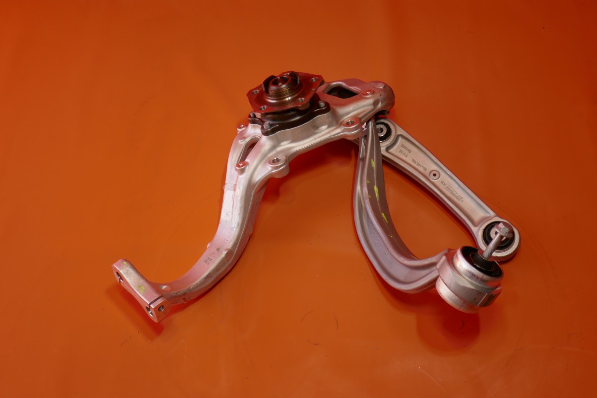 AUDI Q5 KNUCKLE CONTROL ARM RIGHT FRONT 2018 2019 2020 80A407696D OEM