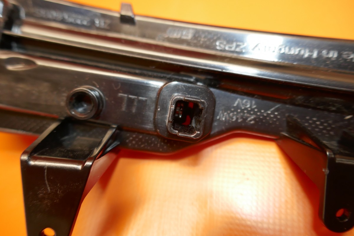 PORSCHE CAYENNE TURN SIGNAL INDICATOR LEFT 2019 2020 2021 9Y1949101C OEM