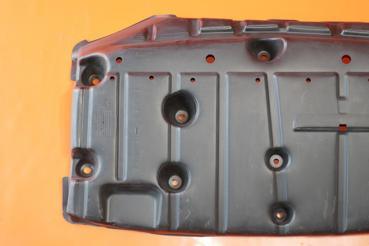 MASERATI LEVANTE REAR LOWER AERO DYNAMIC COVER 2017 2018 2019 2020 ...