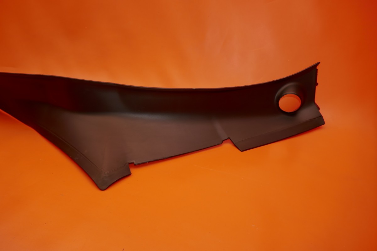 TESLA MODEL X LIFT GATE TROUGH TRIM LEFT 2016 2017 2018 2019 2020 ...