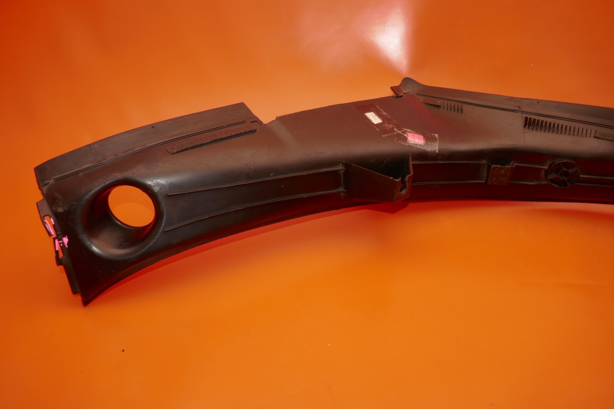 TESLA MODEL X LIFT GATE TROUGH TRIM RIGHT 2016 2017 2018 2019 2020 ...