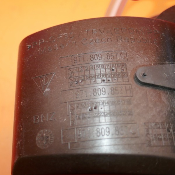 PORSCHE PANAMERA FUEL POCKET DOOR 2017 2018 2019 2020 971809857 OEM