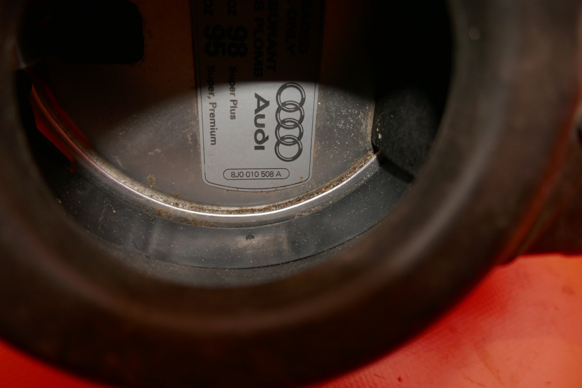 AUDI R8 FUEL DOOR 2008 2009 2010 2011 2012 2013 2014 2015 COUPE ...