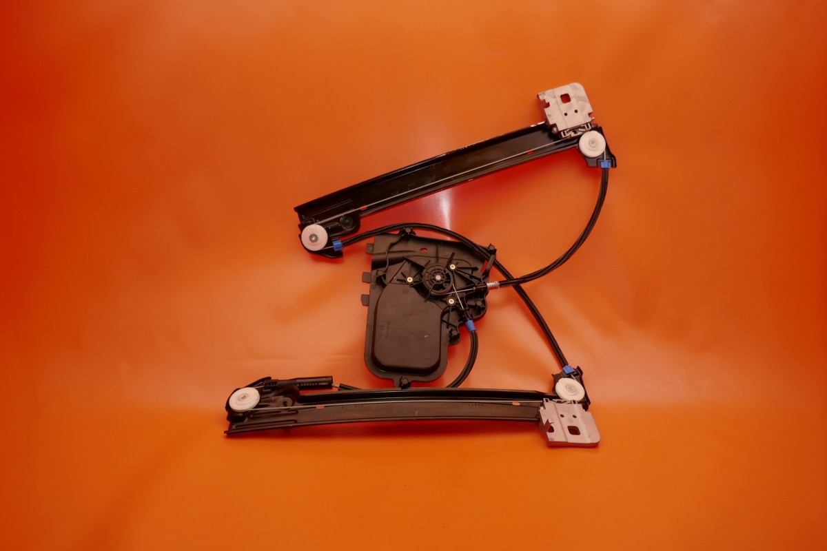 TESLA MODEL 3 WINDOW REGULATOR RIGHT FRONT 2017 2018 2019 2020 1096621-14-J