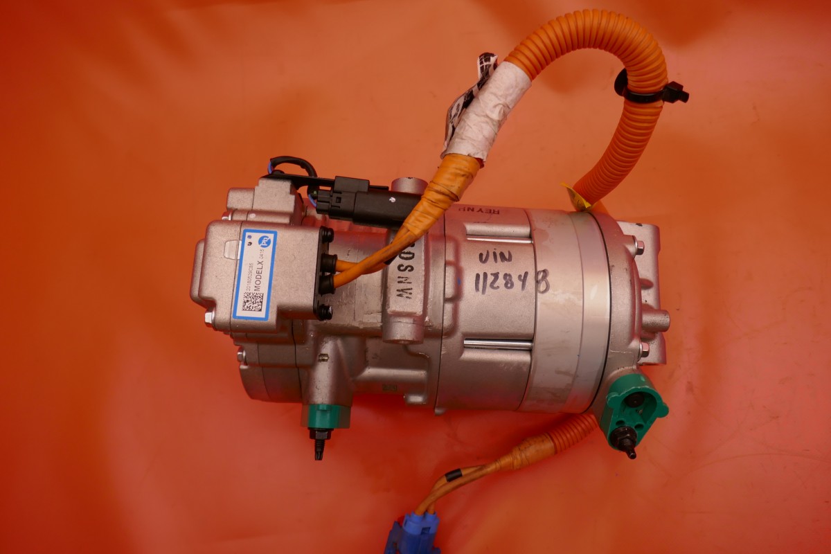 TESLA MODEL X AC COMPRESSOR 2016 2017 2018 2019 2020 1042442-00-J OEM