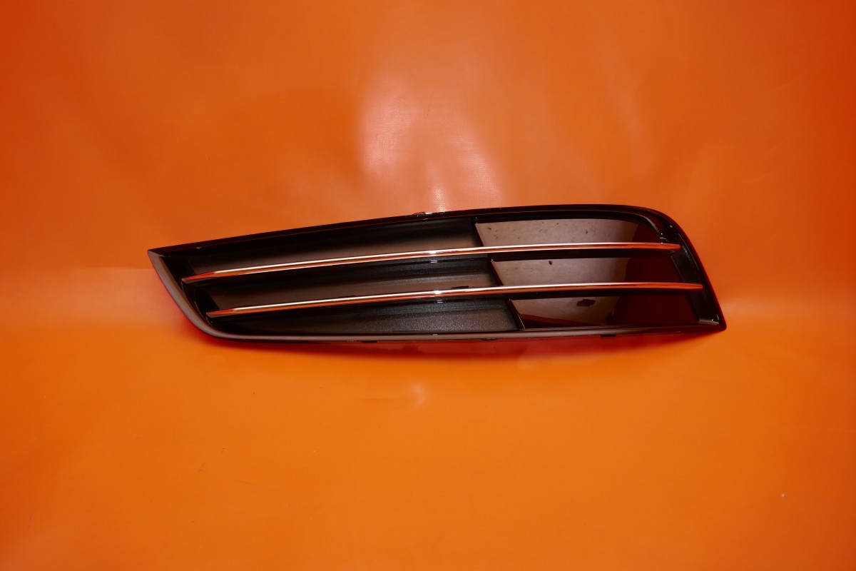 AUDI A8 GRILLE FRONT BUMPER RIGHT LOWER 2011 2012 2013 2014 4H0807680M OEM
