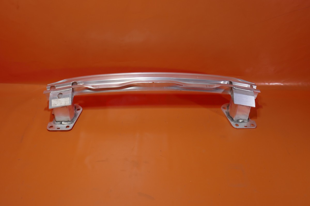 AUDI Q7 Q8 REINFORCMENT REAR 2017 2018 2019 2020 4M0807309 OEM