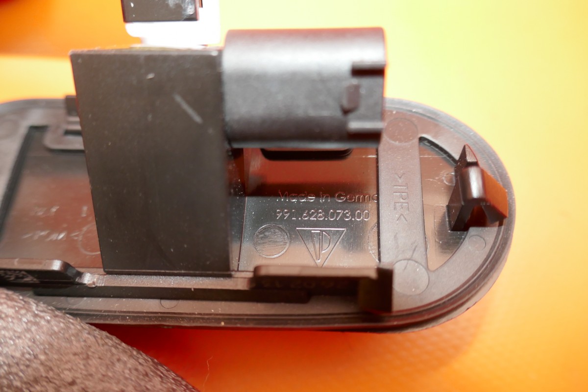 PORSCHE TAYCAN WASHER NOZZLE 2020 2021 2022 991 628 073 00 OEM