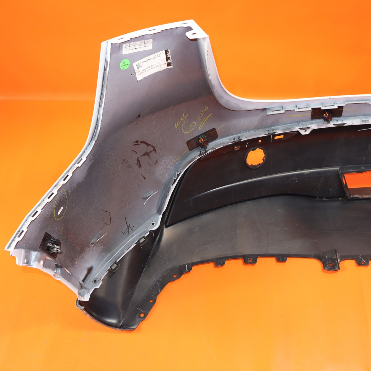 TESLA MODEL Y REAR BUMPER 2020 2021 2022 1540120-01-A OEM