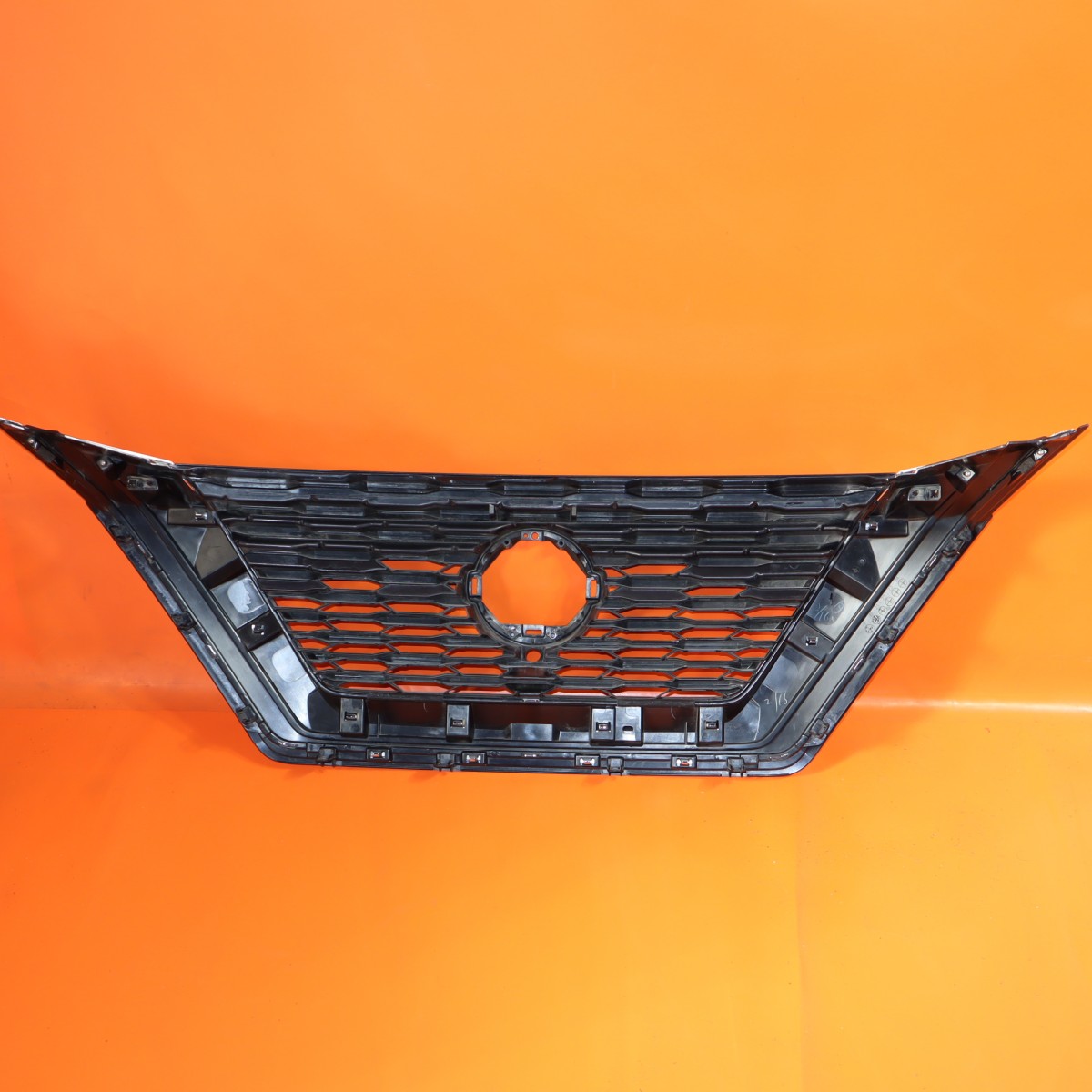 NISSAN ROGUE GRILLE 2020 2021 2022 62310-6RA0A OEM