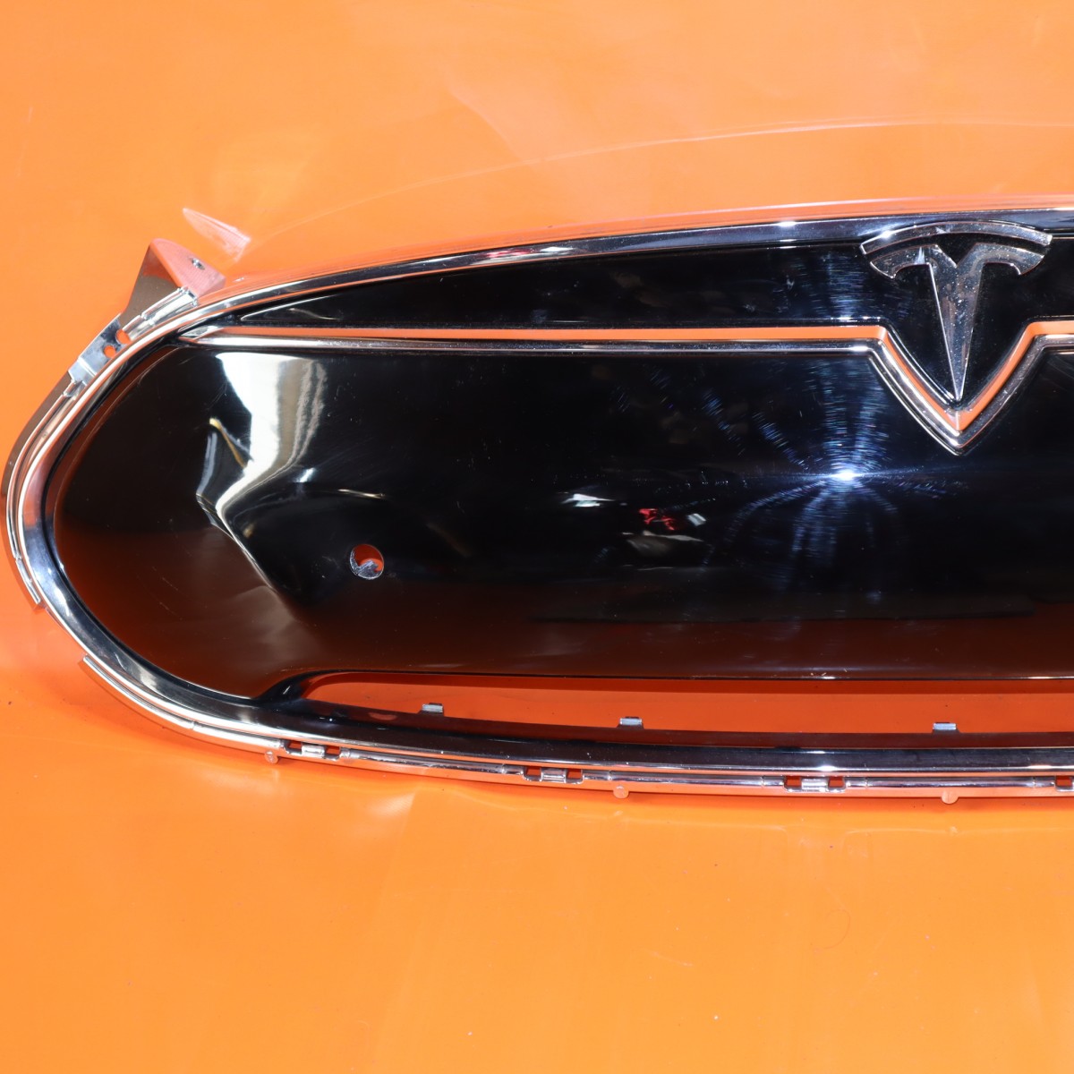 TESLA MODEL S GRILLE 2012 2013 2014 2015 1023312-00-A BLACK DAMAGED OEM