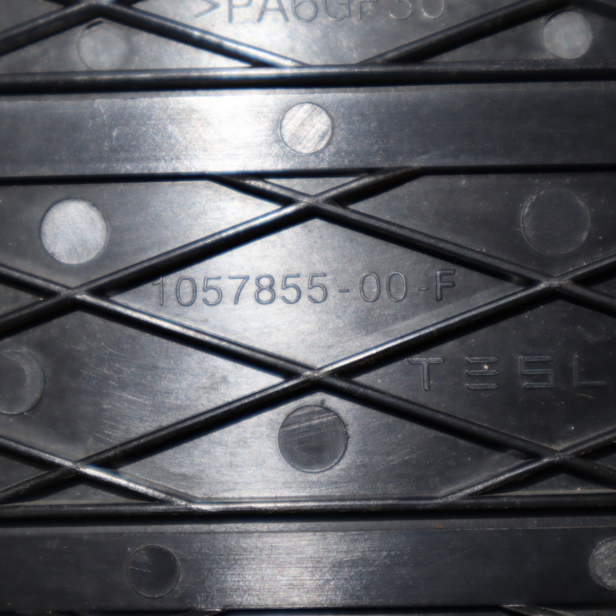 TESLA MODEL S ACTIVE LOUVER LEFT DRIVER 2016 2017 2018 2019 2020 2021