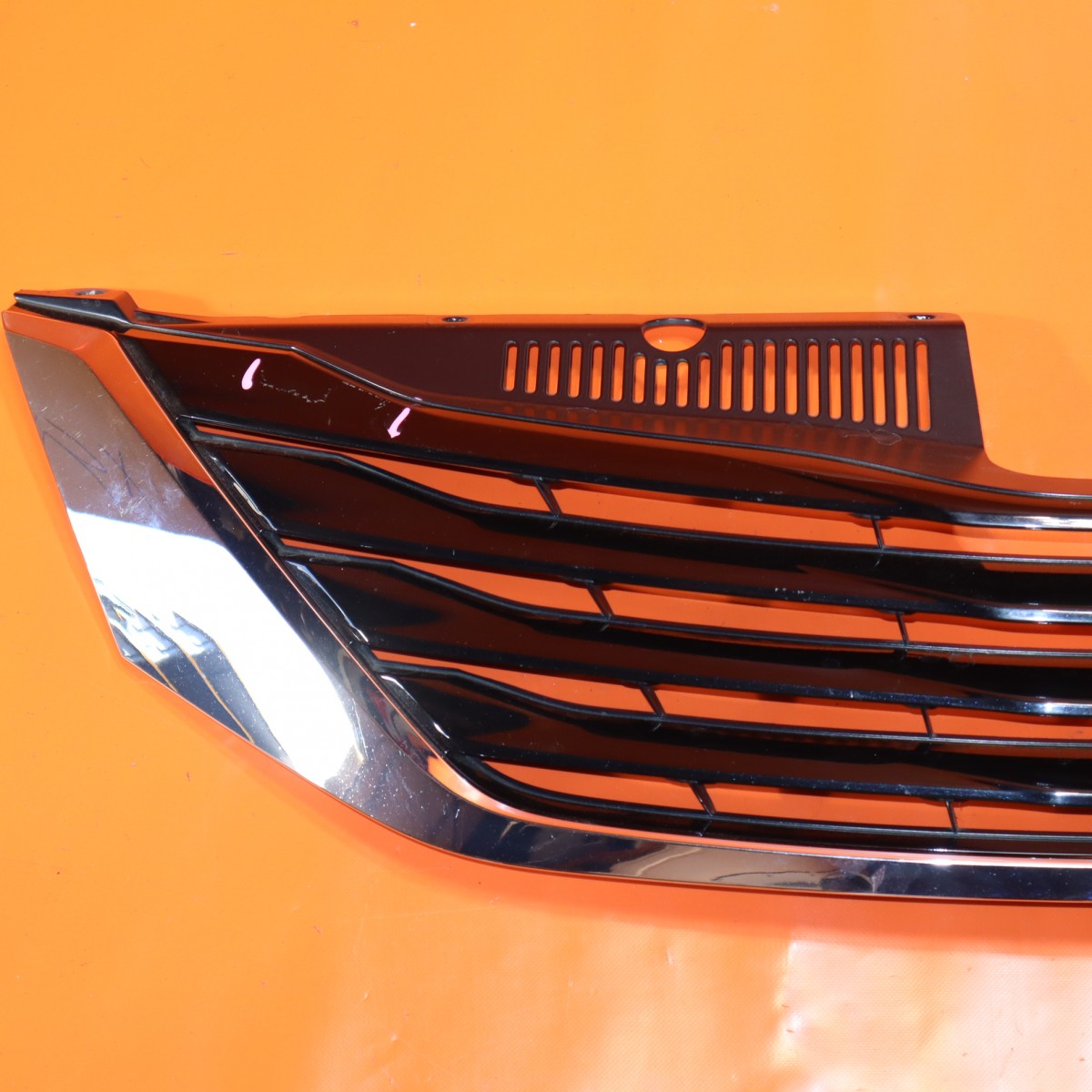 TOYOTA SIENNA GRILLE 2011 2012 2013 2014 2015 2016 53101-08070 OEM