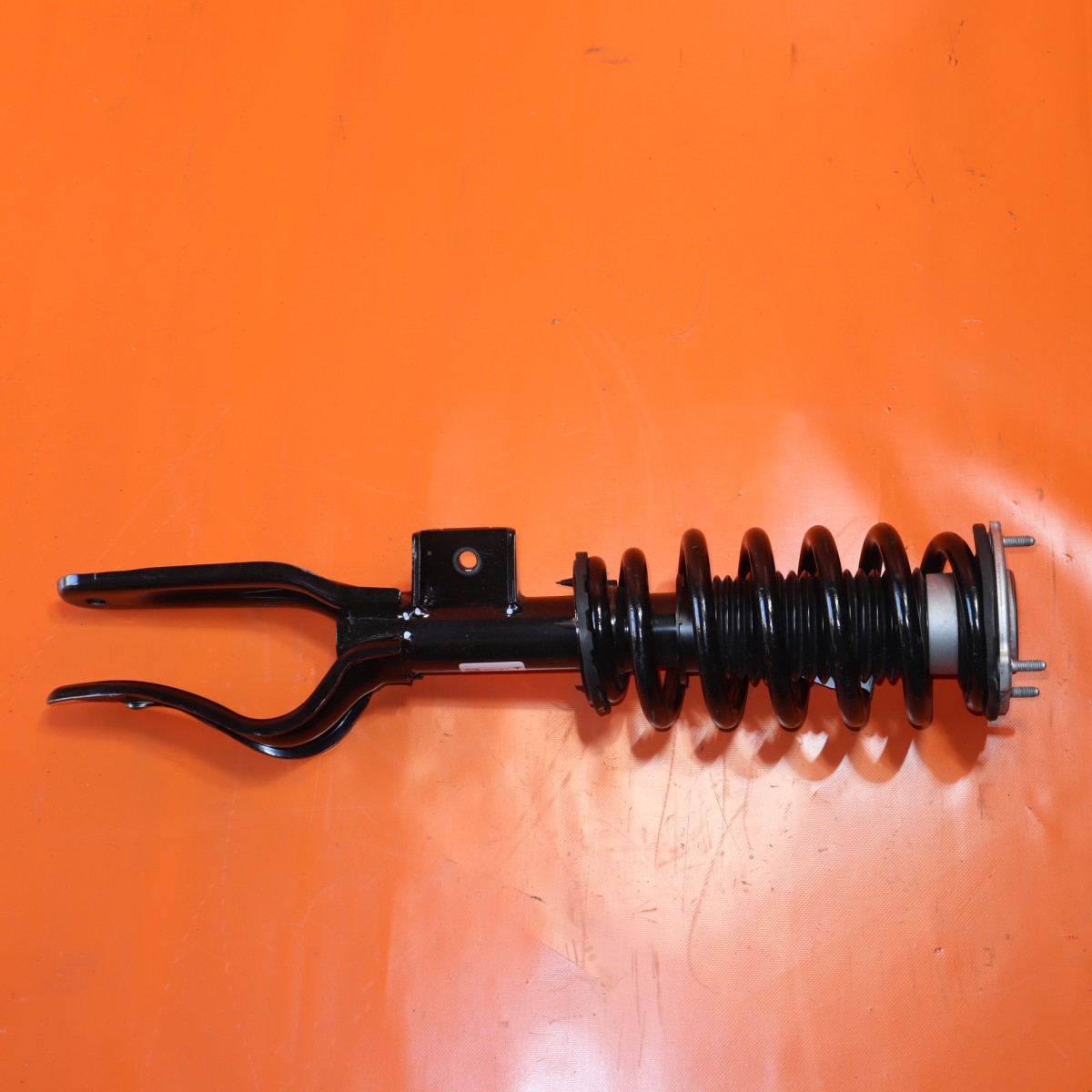 TESLA MODEL Y SHOCK STRUT RIGHT FRONT 2020 2021 2022 23 DUEL MOTOR ...