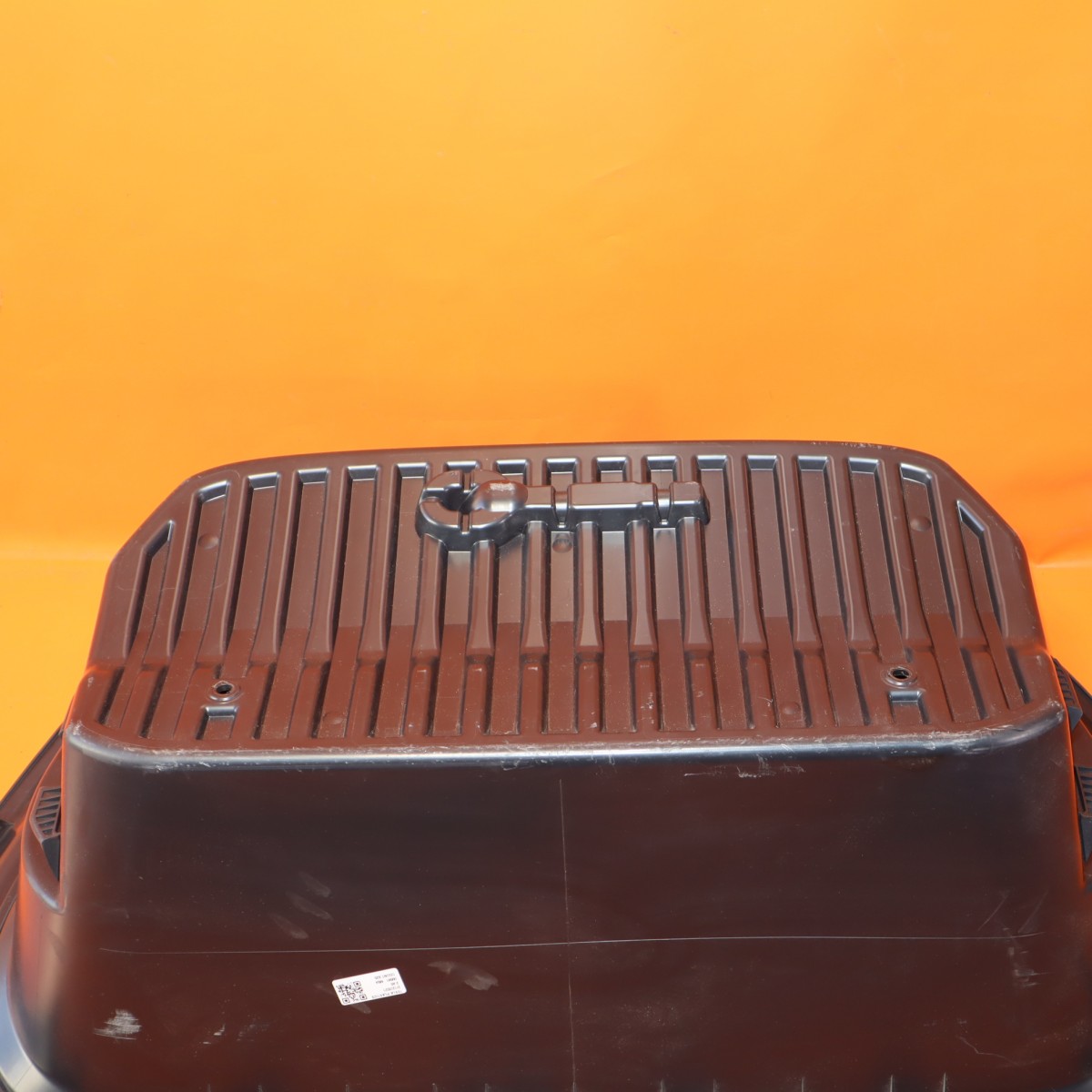 TESLA MODEL Y FRUNK STORAGE BOX COMPARTMENT 2020 2021 2022 1492606-00-C OEM