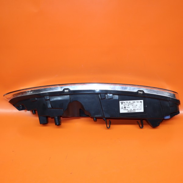 PORSCHE CAYENNE RUNNING FOD LIGHT LED RIGHT 2011 2012 2013 2014