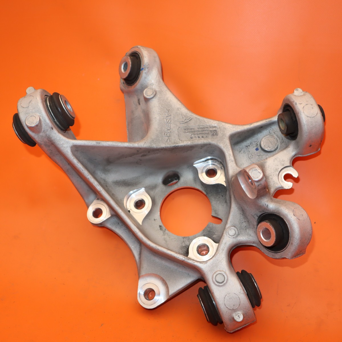 TESLA MODEL 3 KNUCKLE RIGHT REAR 2017 2018 2019 2020 2021 1044416-00-F ...