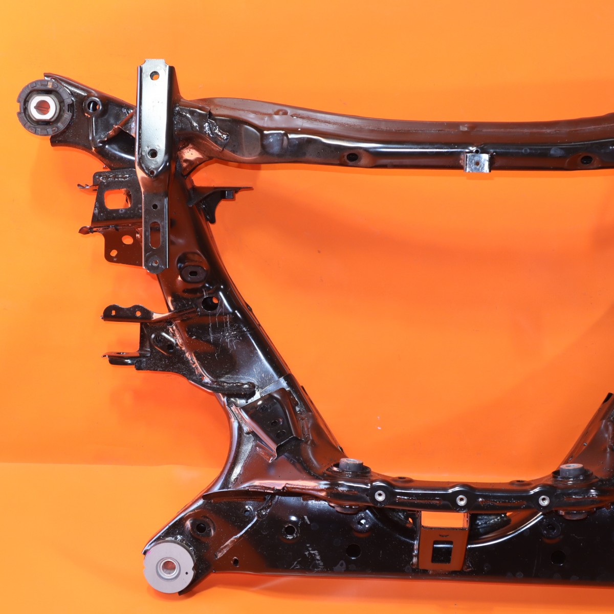 TESLA MODEL Y SUBFRAME REAR CROSSMEMBER 2020 2021 2022 AWD 1044580-00-C OEM