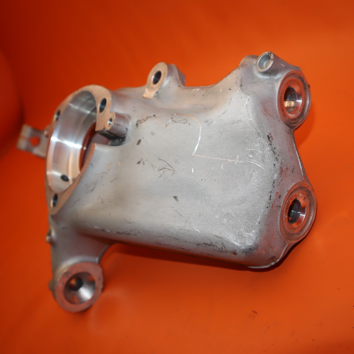 TESLA MODEL Y KNUCKLE SPINDLE LEFT FRONT 2020 2021 2022 1188311-00-E OEM