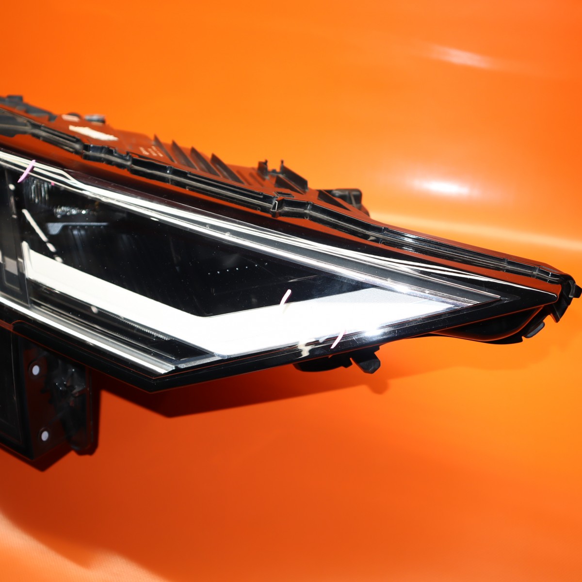 AUDI Q8 HEADLIGHT RIGHT PASSENGER 2018 2019 2020 2021 LED 4M8941034B OEM