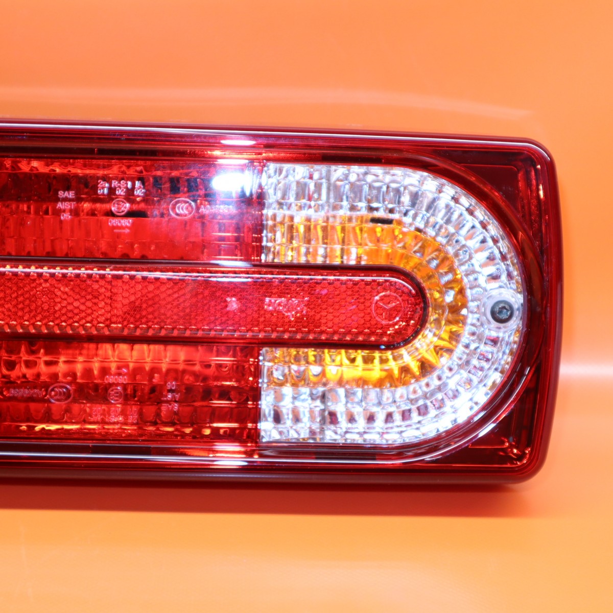MERCEDES BENZ G550 TAIL LIGHT RIGHT PASSENGER 2010