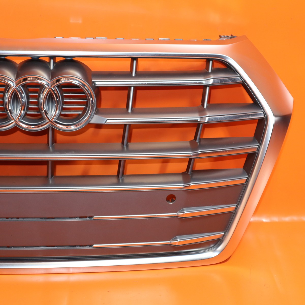 AUDI Q5 GRILLE 2018 2019 2020 GRAY S-LINE 80A853651C OEM