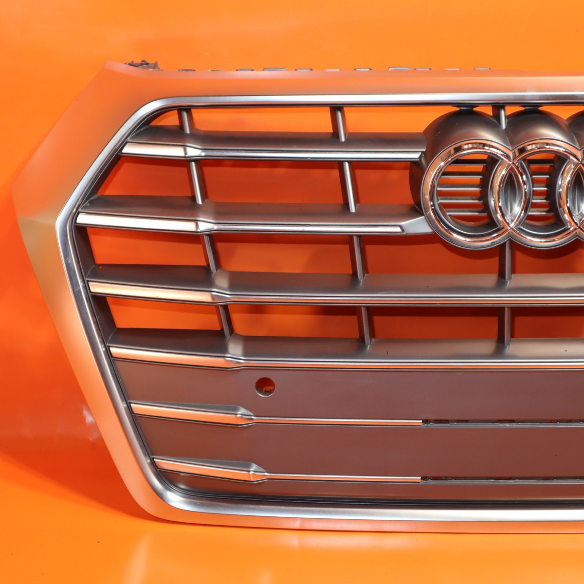 AUDI Q5 GRILLE 2018 2019 2020 GRAY S-LINE 80A853651C OEM