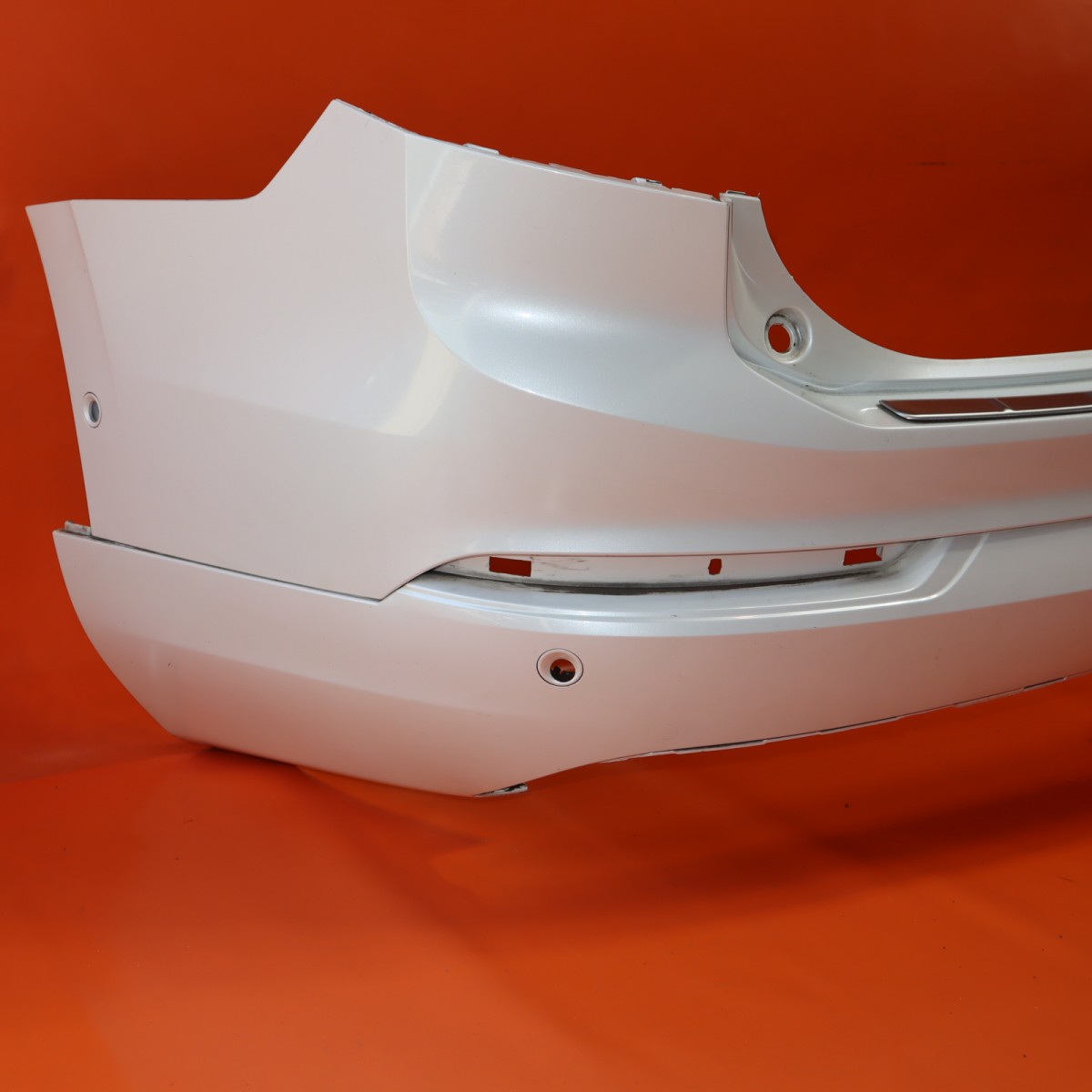 VOLVO XC90 REAR BUMPER 2016 2017 2018 2019 31353390 OEM