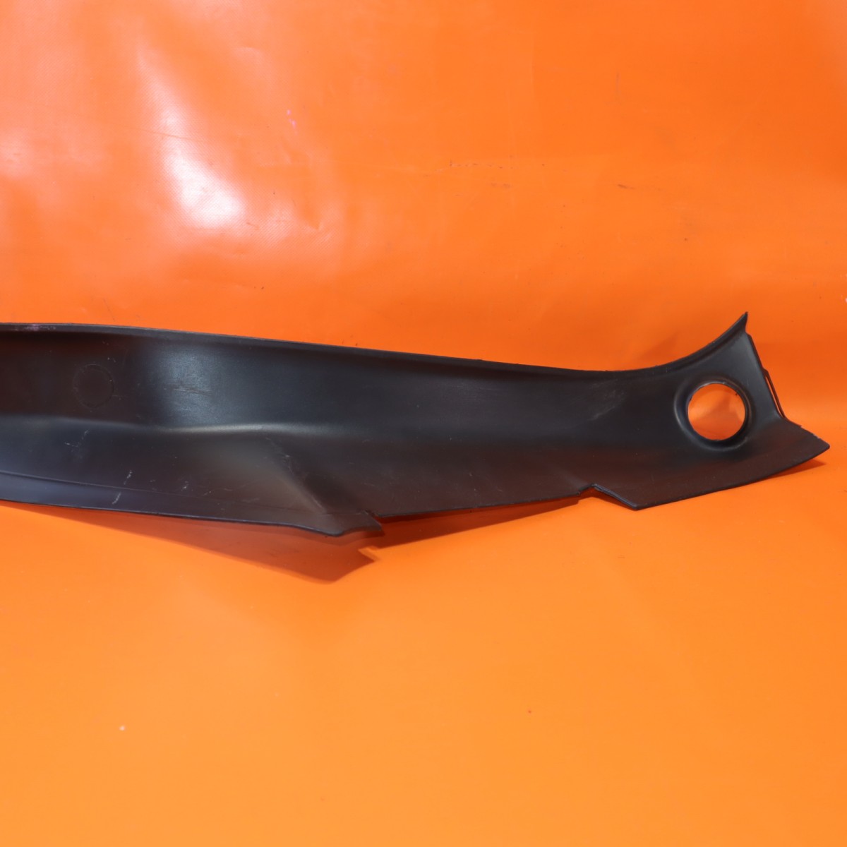 TESLA MODEL X LIFT GATE TROUGH TRIM LEFT 2016 2017 2018 2019 2020 ...