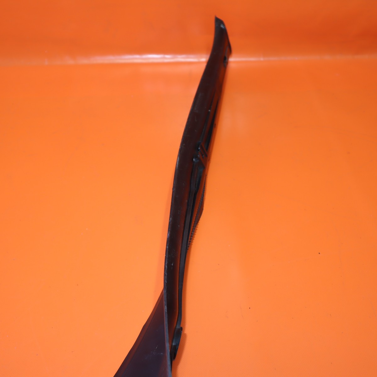 TESLA MODEL X LIFT GATE TROUGH TRIM LEFT 2016 2017 2018 2019 2020 ...