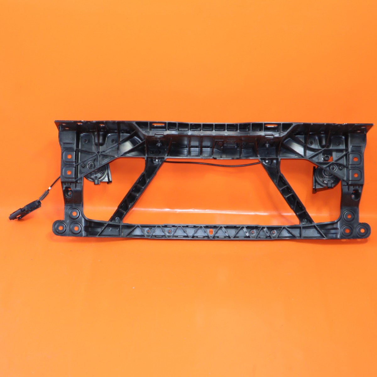 LAND ROVER DEFENDER RADIATOR SUPPORT FRONT 2020 2021 2022 2023 L8B2-16E ...