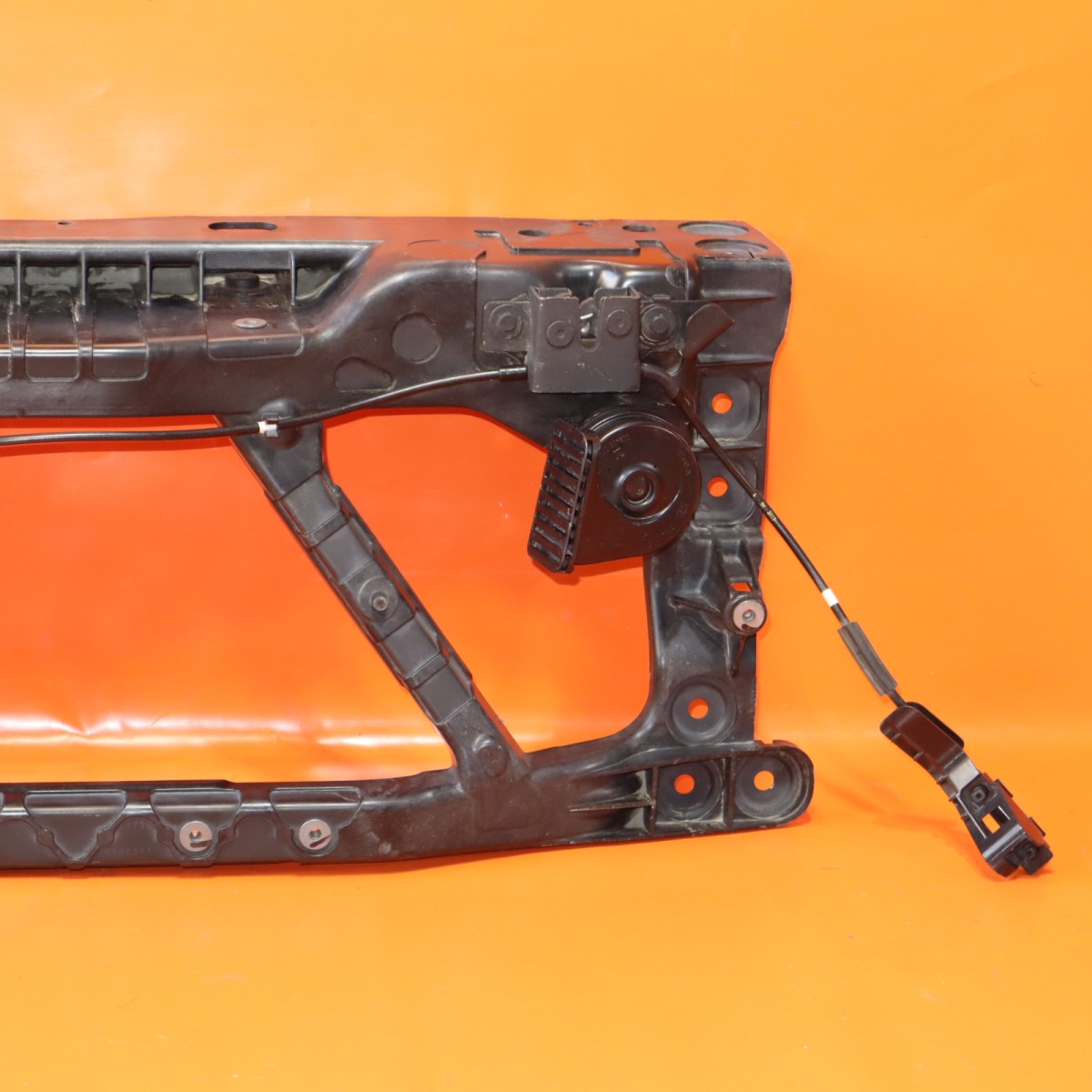 LAND ROVER DEFENDER RADIATOR SUPPORT FRONT 2020 2021 2022 2023 L8B2-16E ...