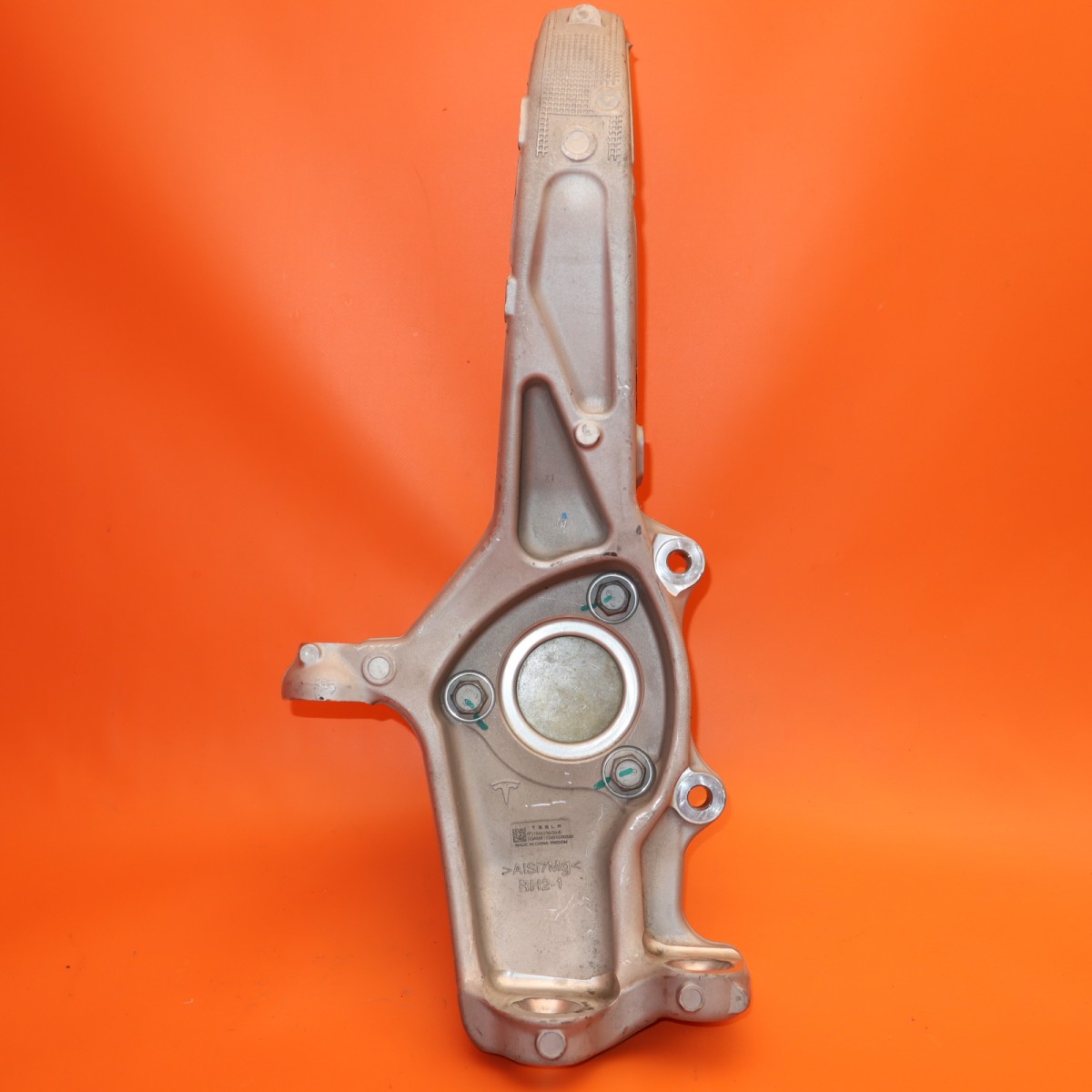 TESLA MODEL 3 KNUCKLE HUB RIGHT FRONT 2017 2018 2019 2020 2021 1044316 ...