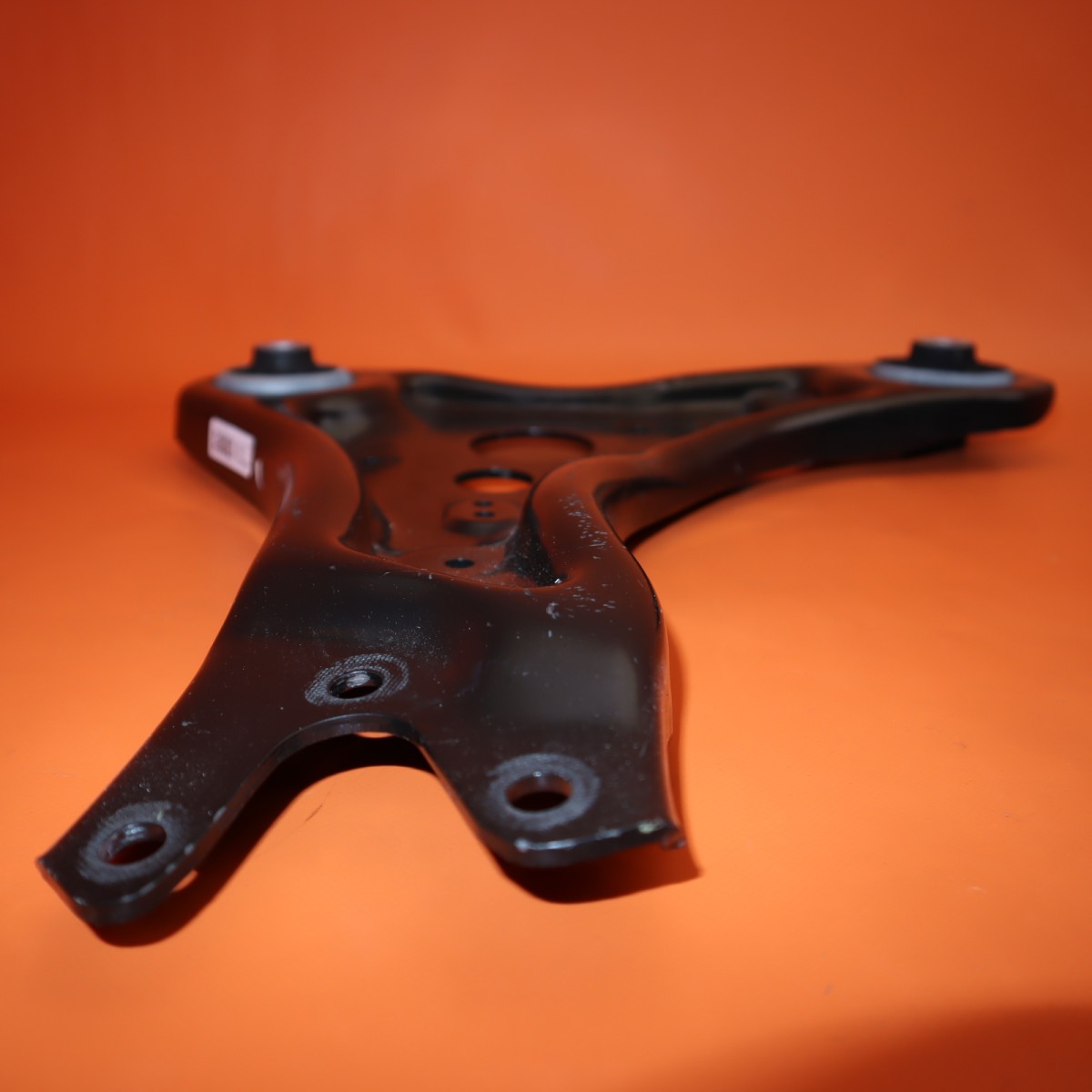 VW ID4 LOWER CONTROL ARM RIGHT FRONT 2021 2022 1EA 407 152 A OEM