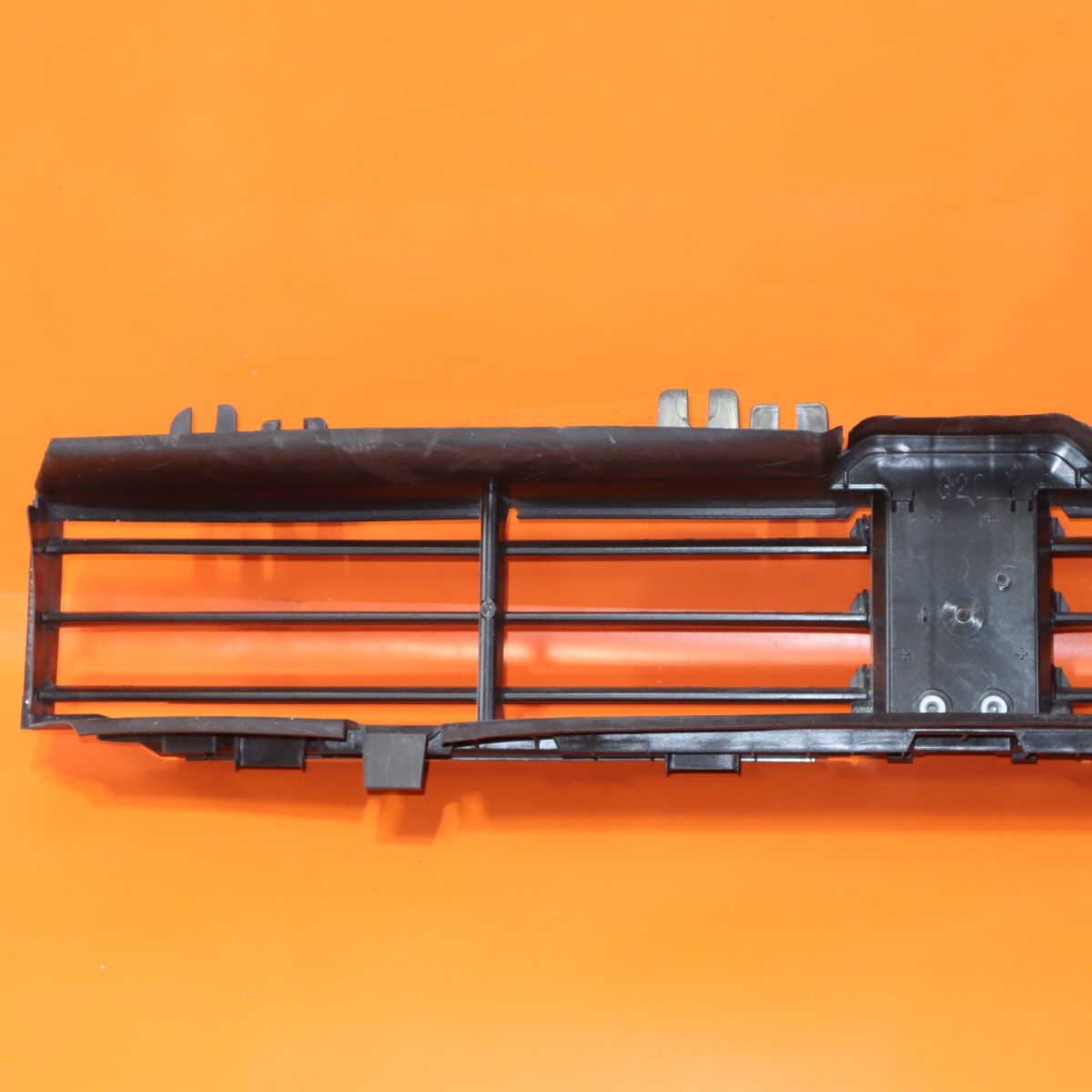 BMW 330 AIR SHUTTER RADIATOR GUIDE 2019 2020 2021 5174 9465186 OEM