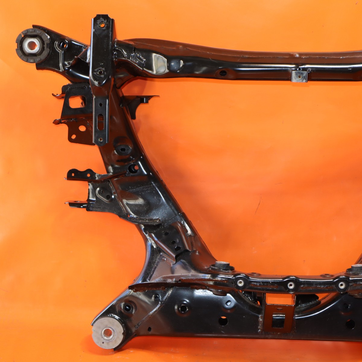 TESLA MODEL Y SUBFRAME REAR CROSSMEMBER 2020 2021 2022 AWD 1044580-00-C OEM