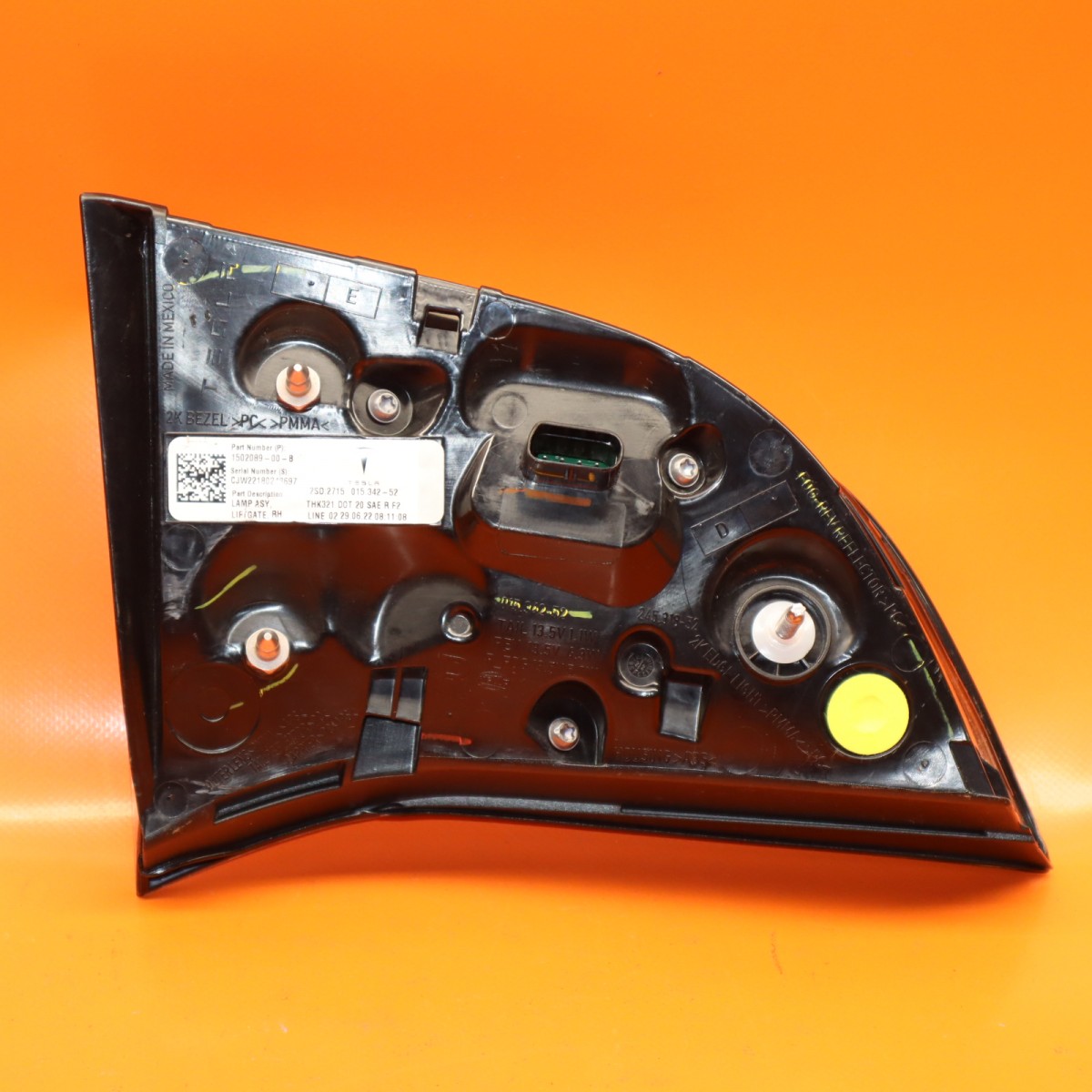 TESLA MODEL Y TAIL LIGHT TRUNK RIGHT PASSENGER 2020 2021 2022 2023 ...