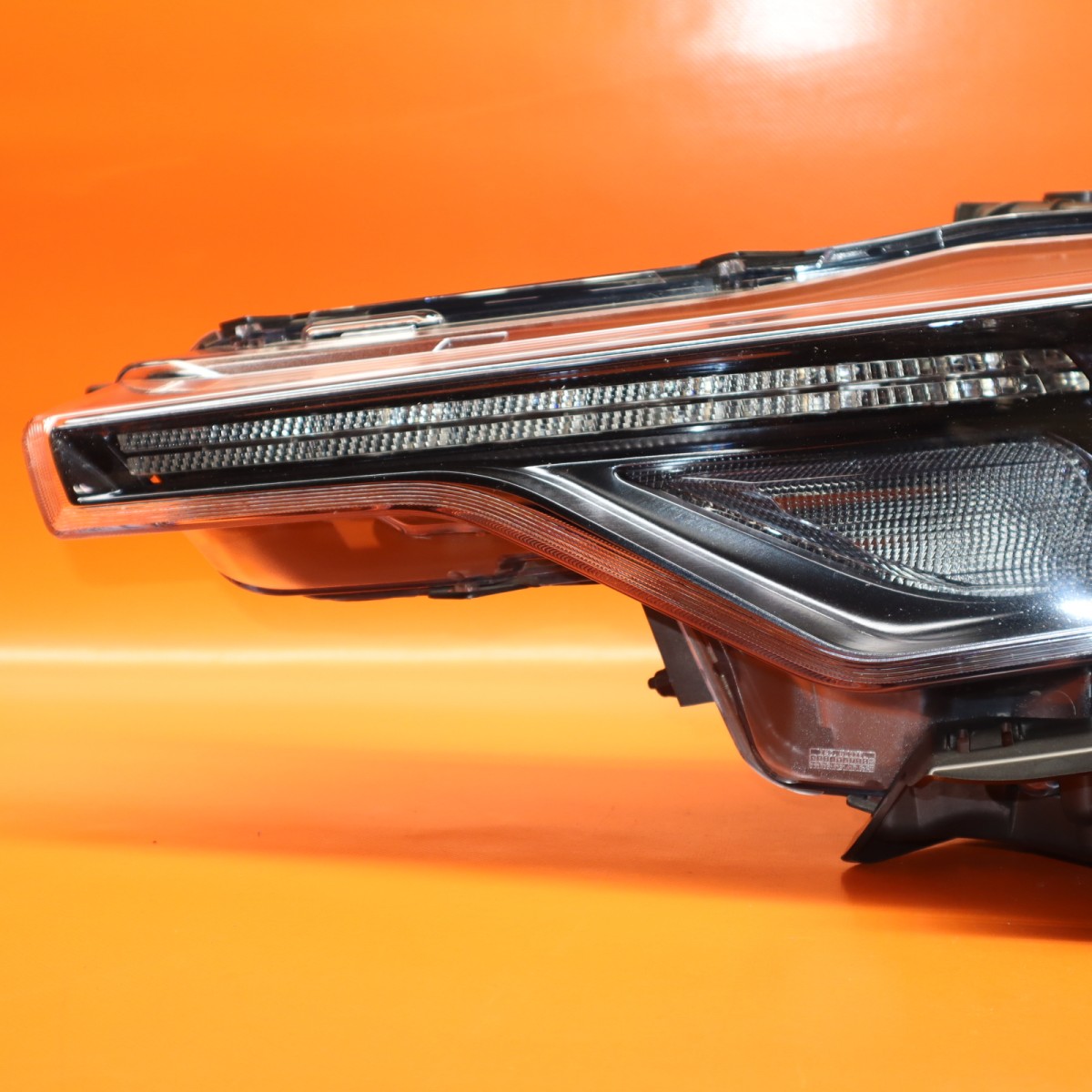 MASERATI LEVANTE HEADLIGHT LEFT DRIVER 2016 2017 2018 XENON 670034642 OEM