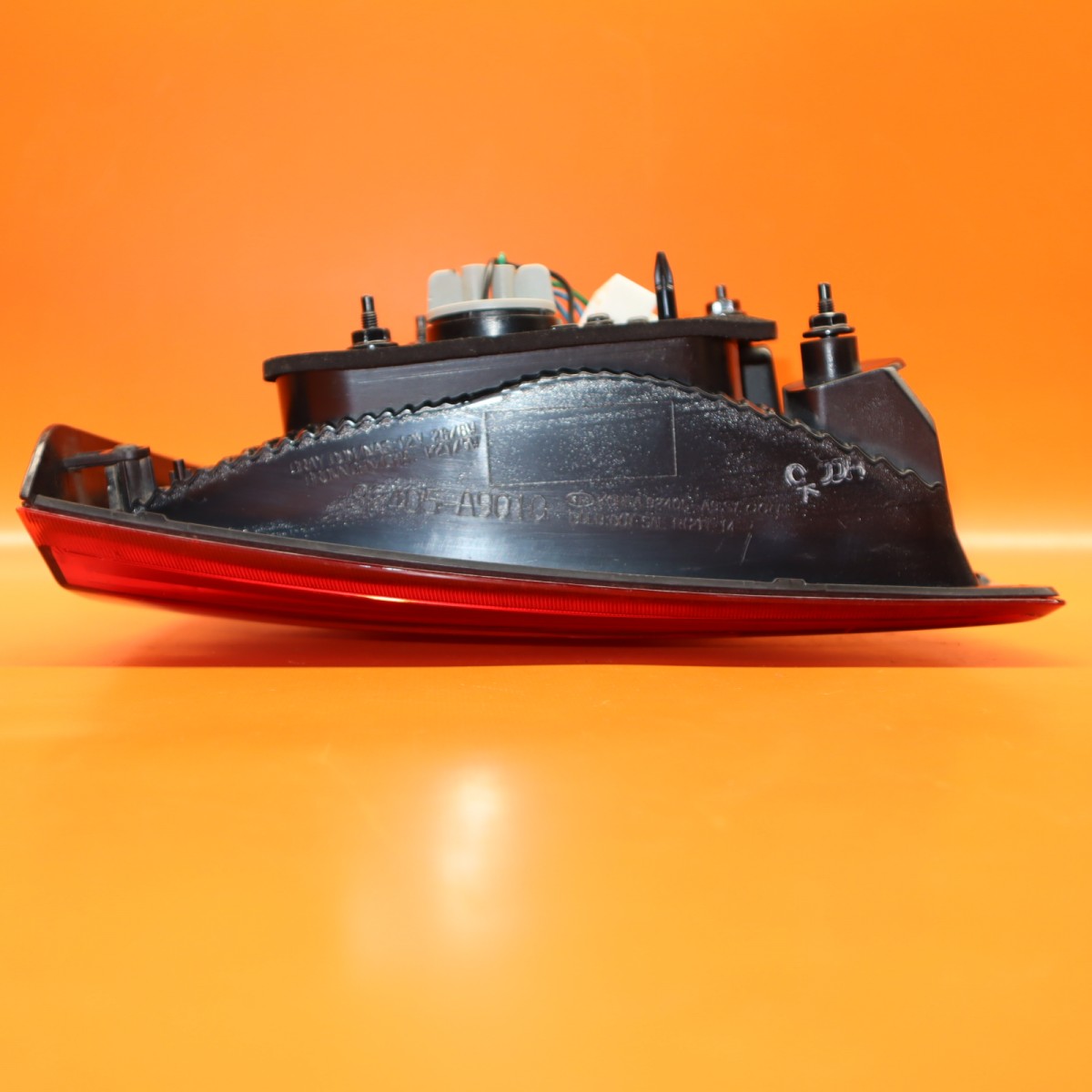 KIA SEDONA TAIL LIGHT INNER LEFT DRIVER 2015 2016 92405-A9010 OEM