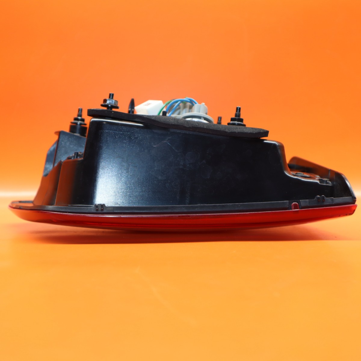 KIA SEDONA TAIL LIGHT INNER LEFT DRIVER 2015 2016 92405-A9010 OEM