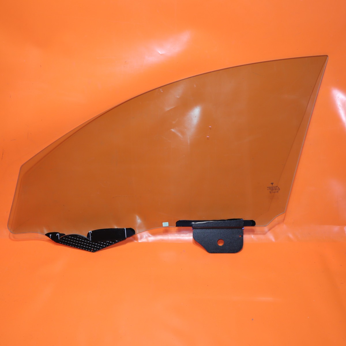 TESLA MODEL Y DOOR GLASS RIGHT FRONT PASSENGER 2020 2021 2022 2023 ...