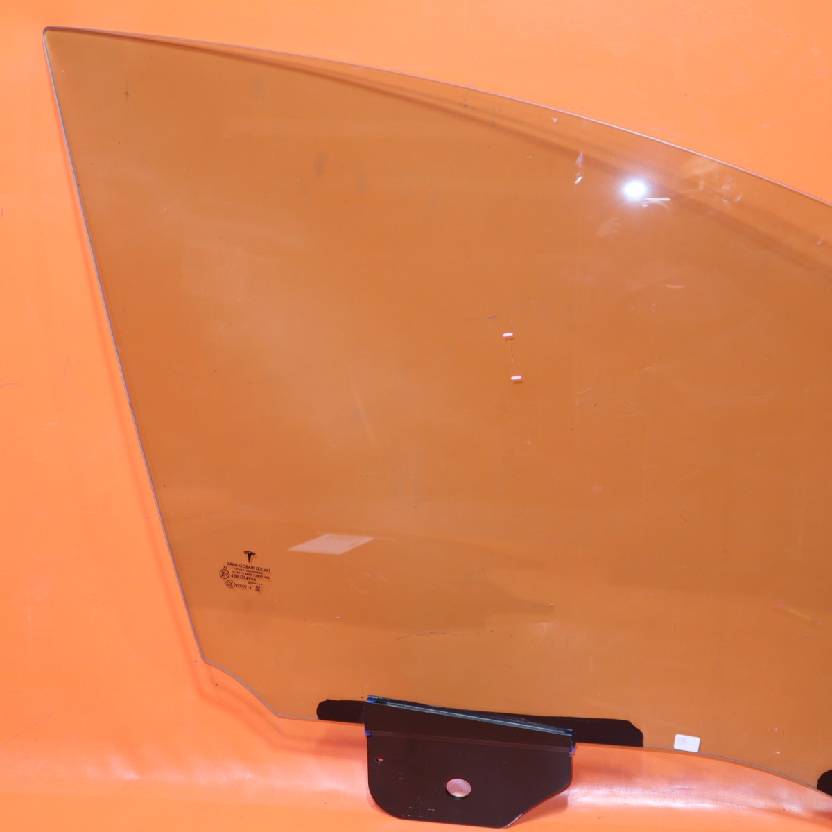 TESLA MODEL Y DOOR GLASS RIGHT FRONT PASSENGER 2020 2021 2022 2023 ...
