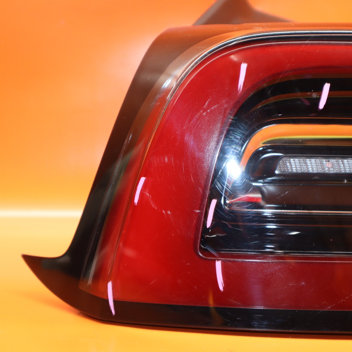 TESLA MODEL Y TAIL LIGHT LEFT DRIVER 2020 2021 2022 LED 1502086-00-D OEM