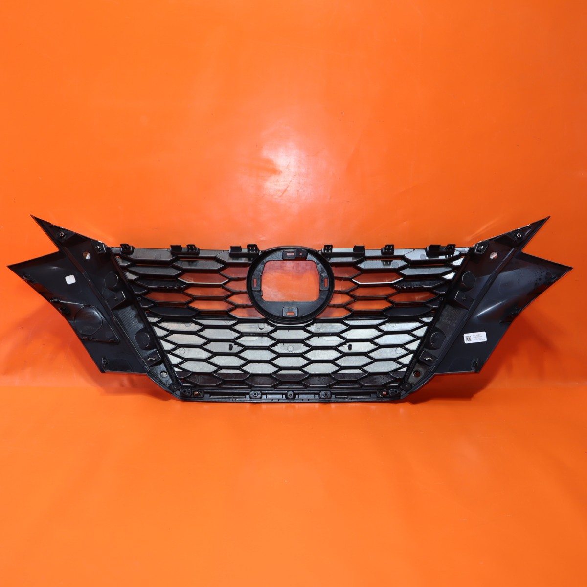 NISSAN SENTRA GRILLE 2020 2021 2022 62310-6LB0A SEDAN OEM