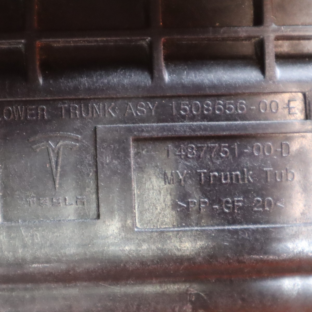 TESLA MODEL Y TRUNK STORAGE TUB COMPARTMENT REAR 2020 2021 2022 2023 ...