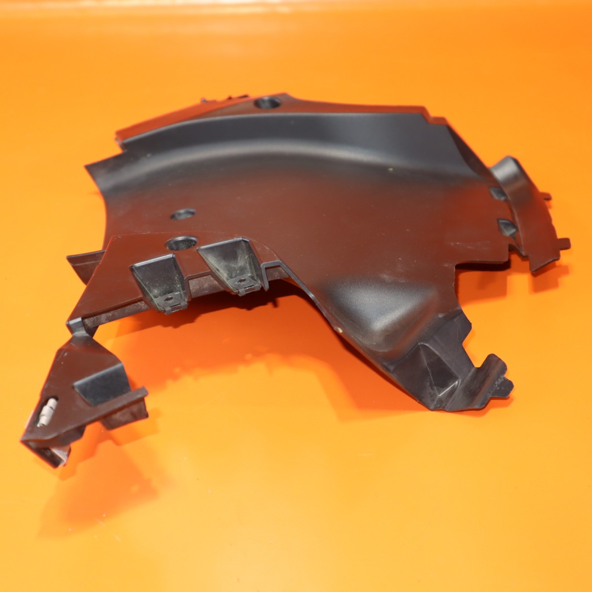 PORSCHE TAYCAN BRAKE AIR DUCT LEFT DRIVER 2020 2021 2023 9Y0 807 605 OEM