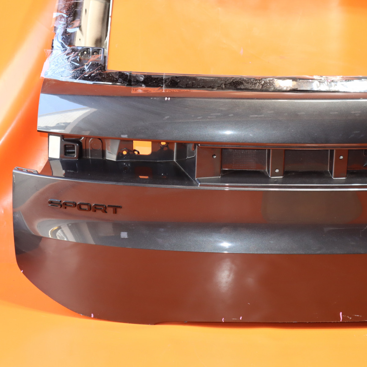 RANGE ROVER SPORT TAIL GATE 2023 2024 N9X2-65621-A LIFT GATE OEM